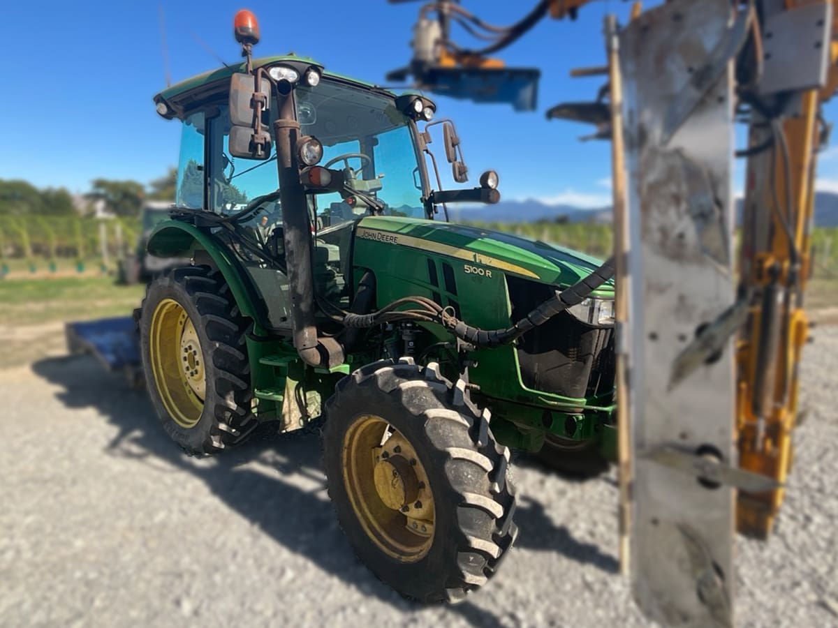John Deere 5100R - Used Equipment - Drummond & Etheridge