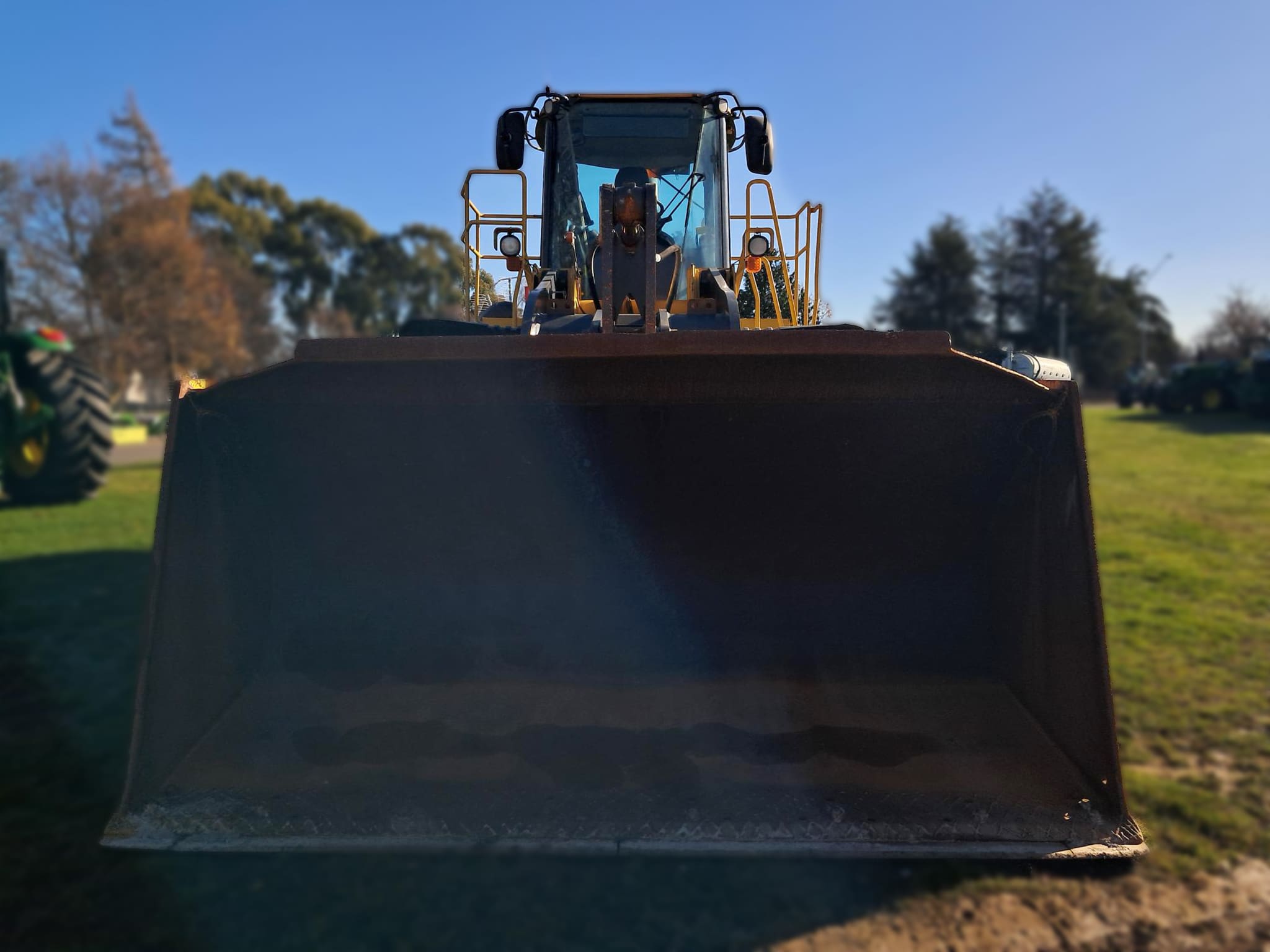John Deere 724K - Used Equipment - Drummond & Etheridge