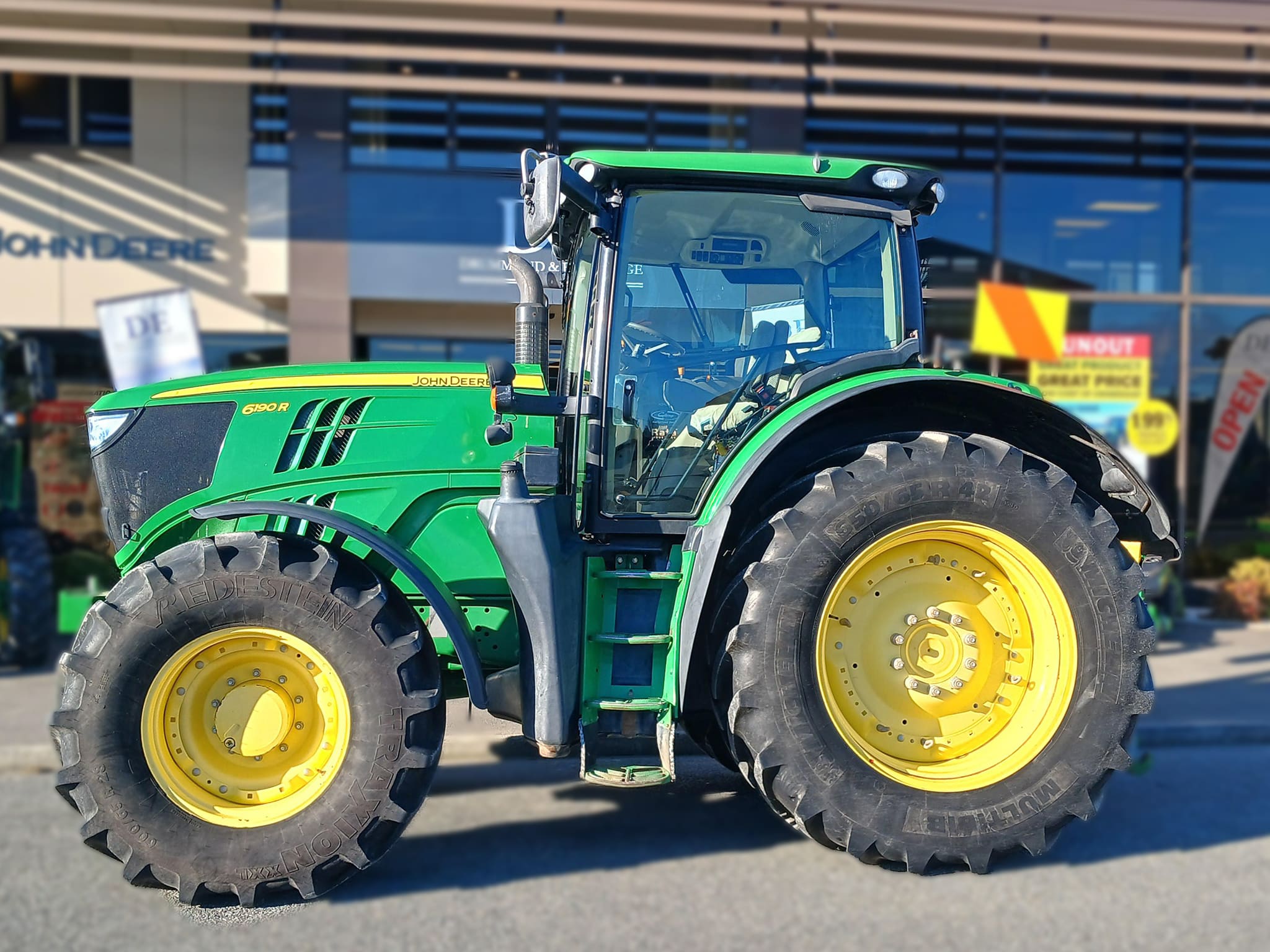 John Deere 6190R - Used Equipment - Drummond & Etheridge
